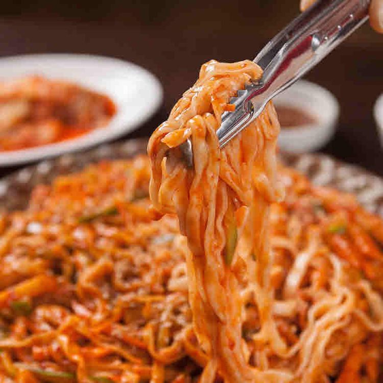 시골 할매 볶음 칼국수숙성면200g18팩볶음소스35g18팩후레이크18팩총18인분 홈플러스 택배배송