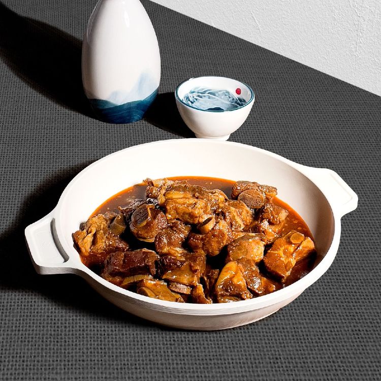 육마담 간편요리 매운 돼지갈비찜 500g 전자레인지 3분 당일발송 홈플러스 택배배송
