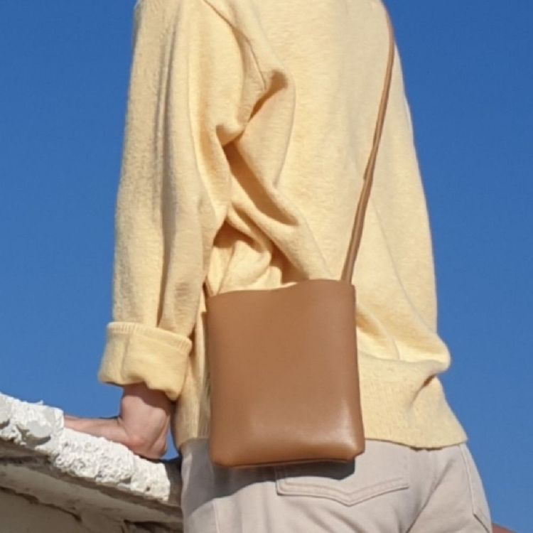 모카 인조가죽 핸드폰 휴대폰 가방 미니백 어깨끈 산 홈플러스 택배배송