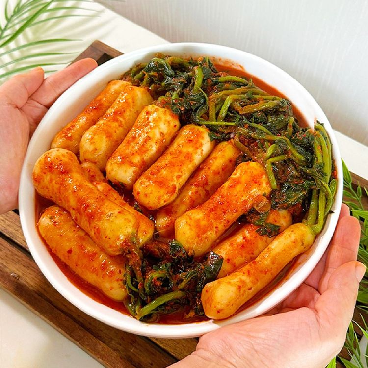 ★비밀특가★ 아삭하고 매콤한 전재료 국내산 총각김치 1kg 홈플러스 택배배송