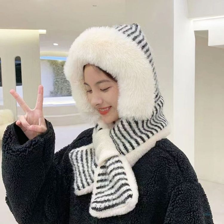 은창스트라이프 포근 털 일체형 모자 목도리 털모자 홈플러스 택배배송