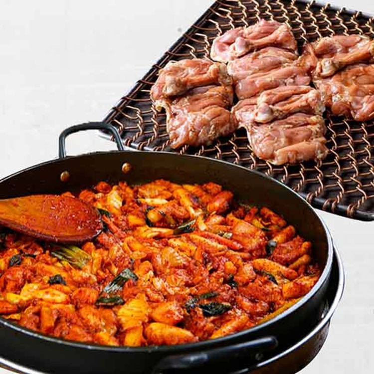 국내산 즉석조리식품 춘천 간장 닭갈비 어깨살 1kg 국내산 3~4인분 홈플러스 택배배송