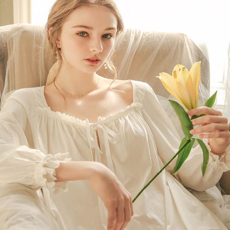 프린센스 파자마 여성스러운 홈웨어 잠옷 밑단 레이스 홈플러스 택배배송