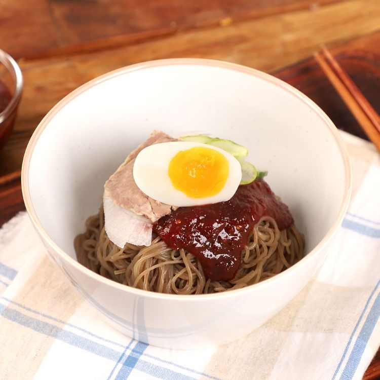 냉면家 매콤한 메밀 비빔냉면 10인분 사리2kg＋비빔장300gx2개 홈플러스 택배배송