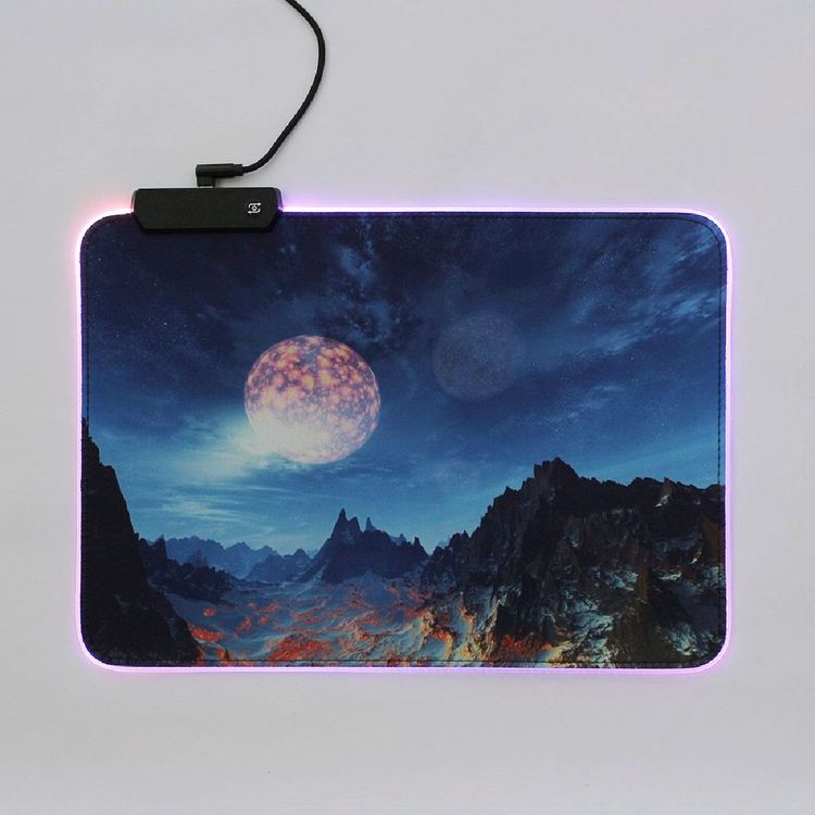 Led 게이밍 마우스패드35x25cm 달빛행성 홈플러스 택배배송