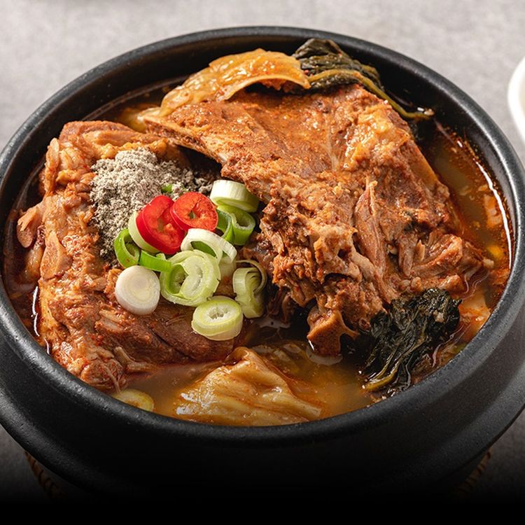 순대보감 뼈해장국 900g간편요리 밀키트캠핑요리 뼈감자탕 즉석탕 술안주 홈플러스 택배배송