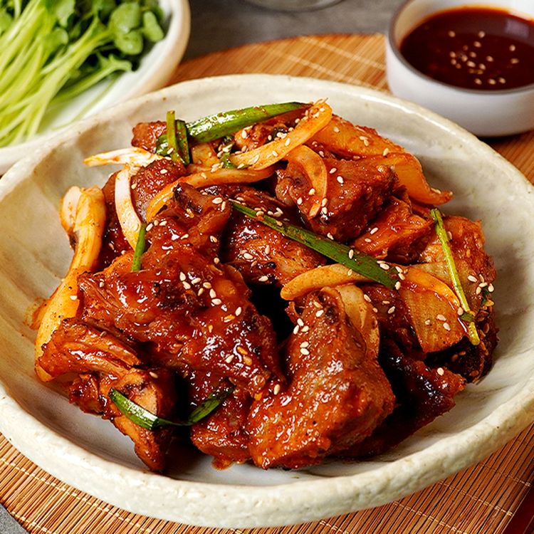 매콤 무뼈족발 300gx6팩 | 홈플러스 택배배송