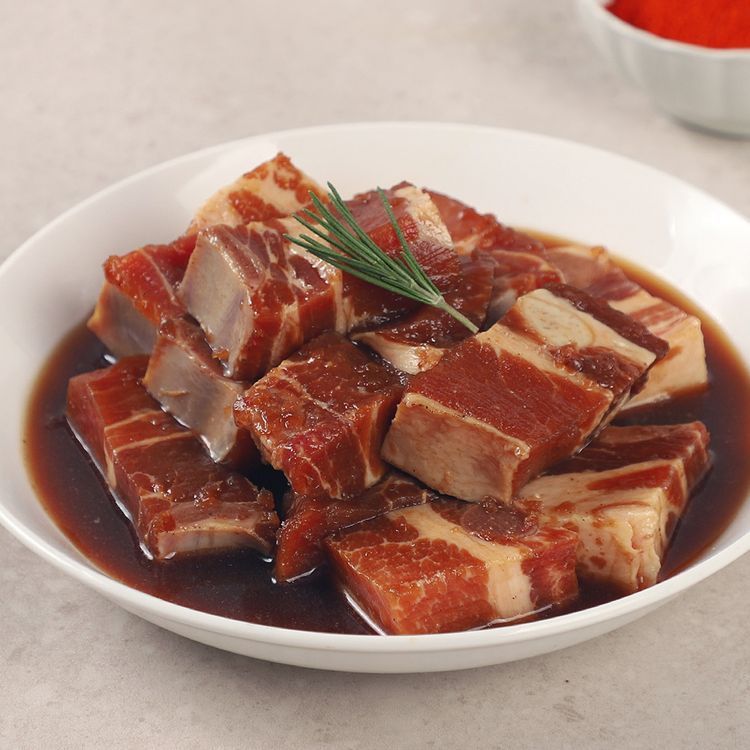 국내산 돼지로 만든 매콤 돼지갈비찜 1kg 2~3인분 X 2팩 홈플러스 택배배송